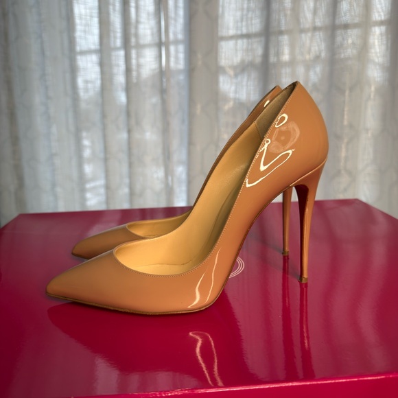 Christian Louboutin | Shoes | Christian Louboutin Nude Patent Heels ...